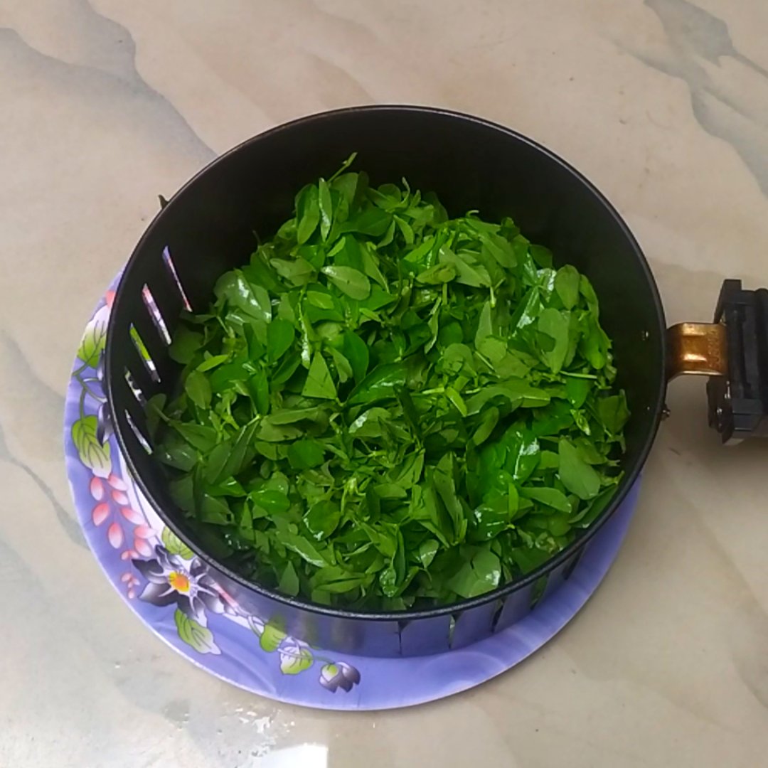 How to make Kasuri Methi at home? (Air Fryer, Oven & Microwave methods)