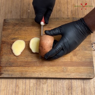 Crispy Accordion Potatoes Recipe | Criss cross fried potatoes