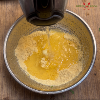 Easy hack to make perfect Makki Ki Roti