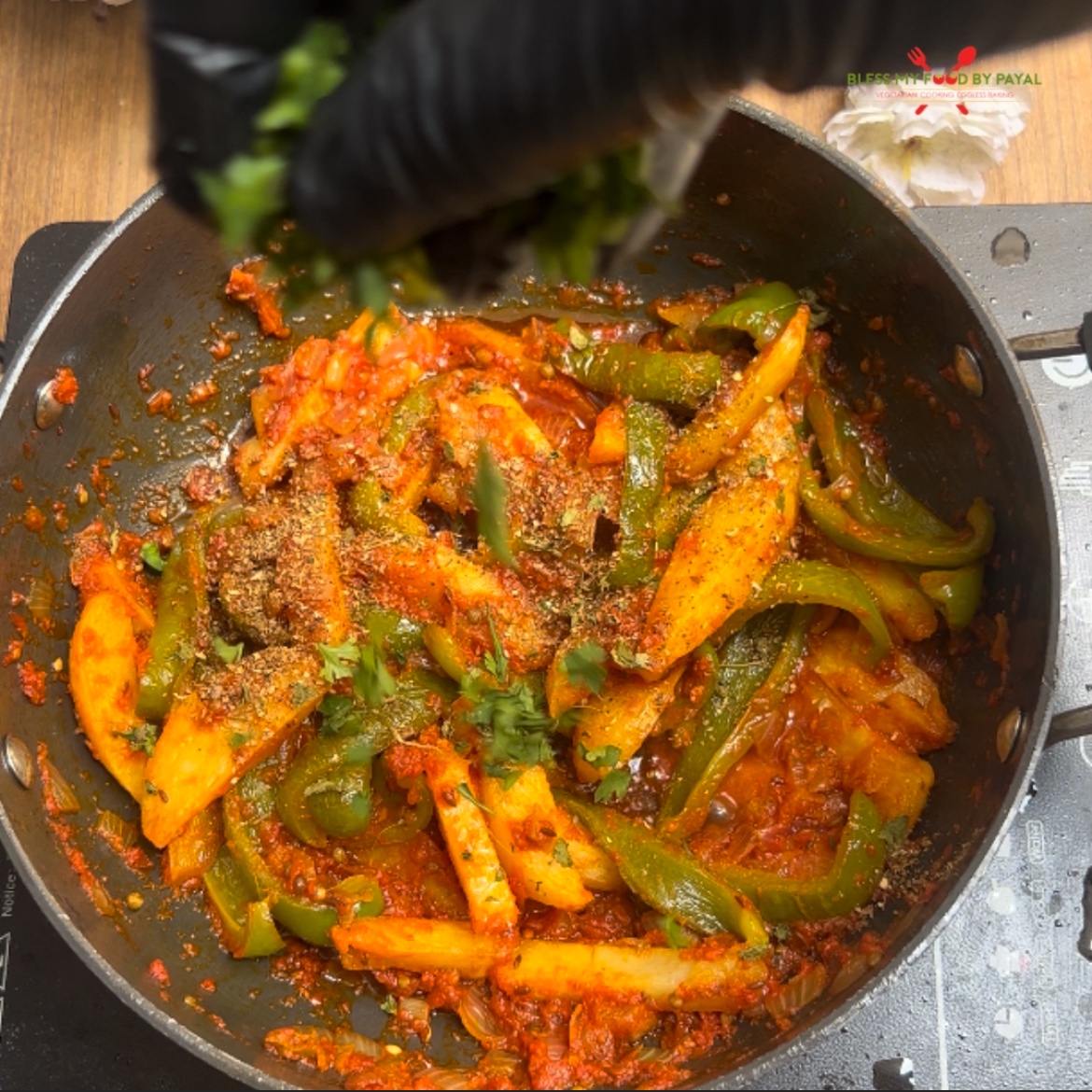 Dhaba Style Aloo Shimla Mirch ki Sabji